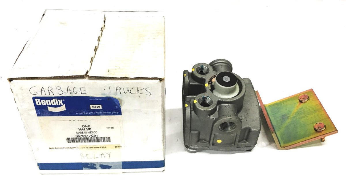 Bendix Air Brake Valve 3570617C91 NOS — governmenttransitsurplus.com