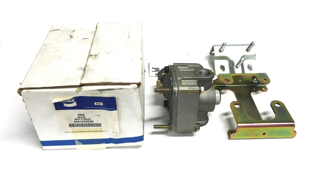 Bendix Brake Valve Kit 2501272C92 NOS — governmenttransitsurplus.com