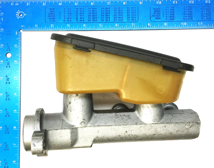 Bendix Master Cylinder R12011 REMANUFACTURED — governmenttransitsurplus.com