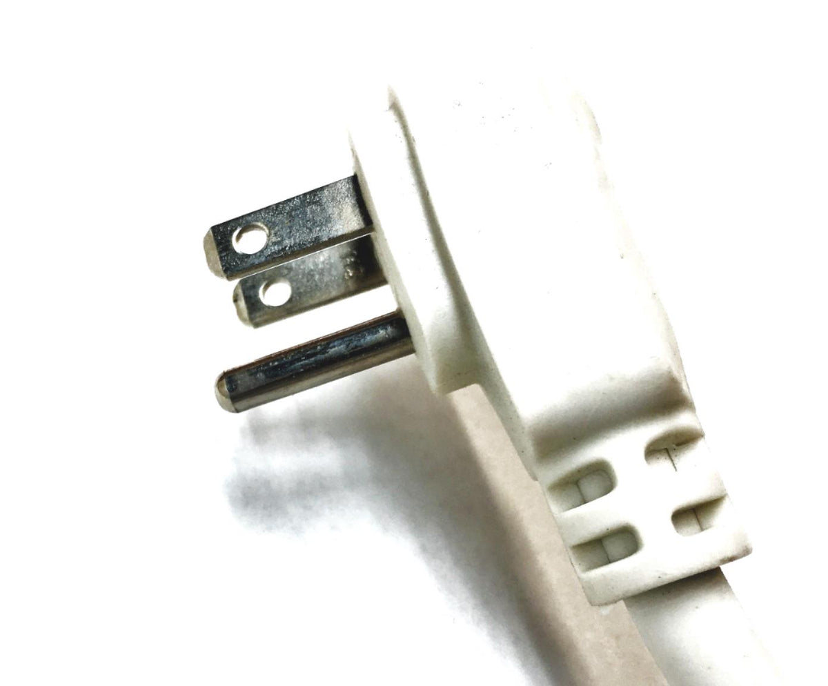 Intertek 15A 125VAC 60Hz 1875W 6 Outlet Power Strip 5009873 [Lot of 2 ...