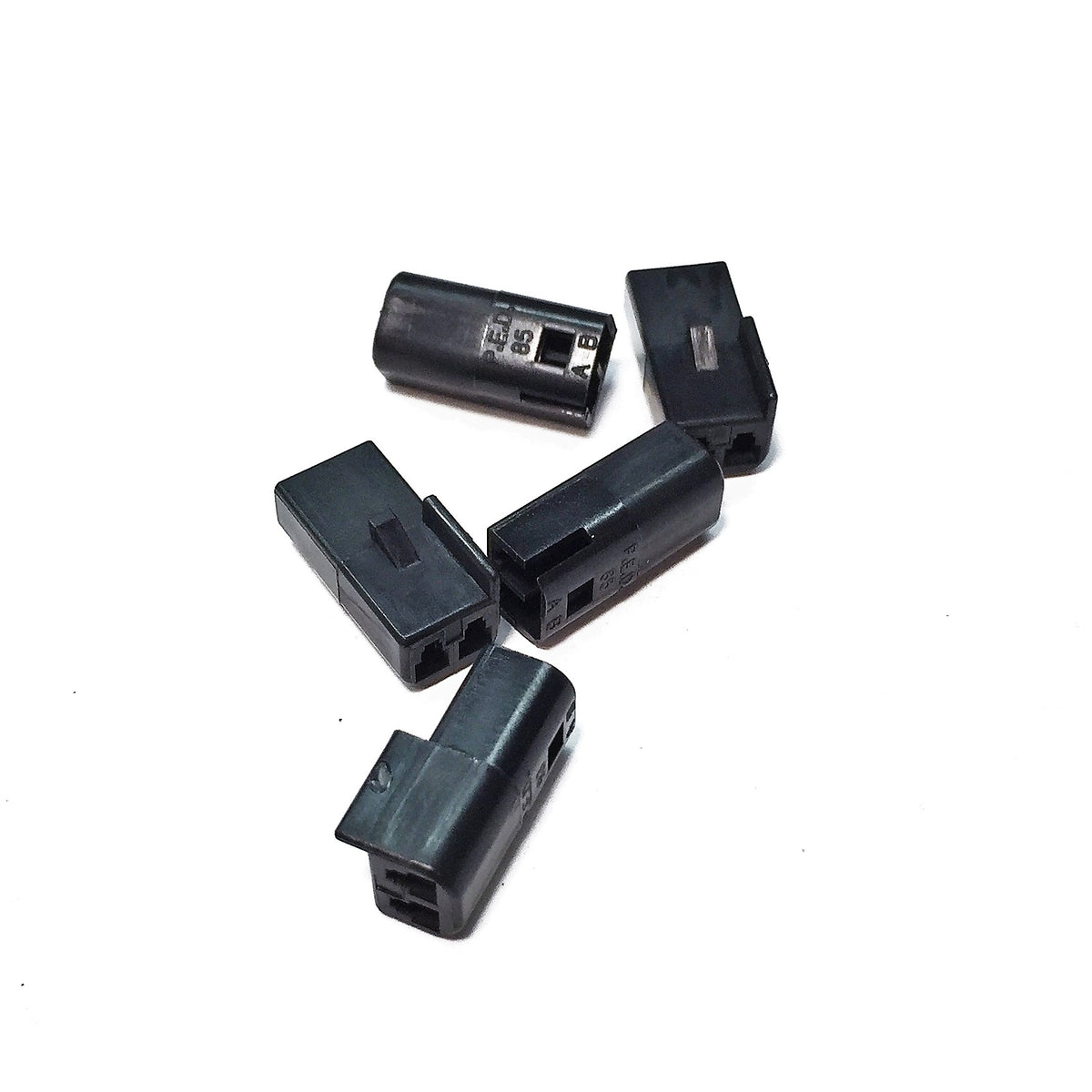 International/Navistar Two Way Connector Body 1661259C1 [Lot of 5] NOS ...