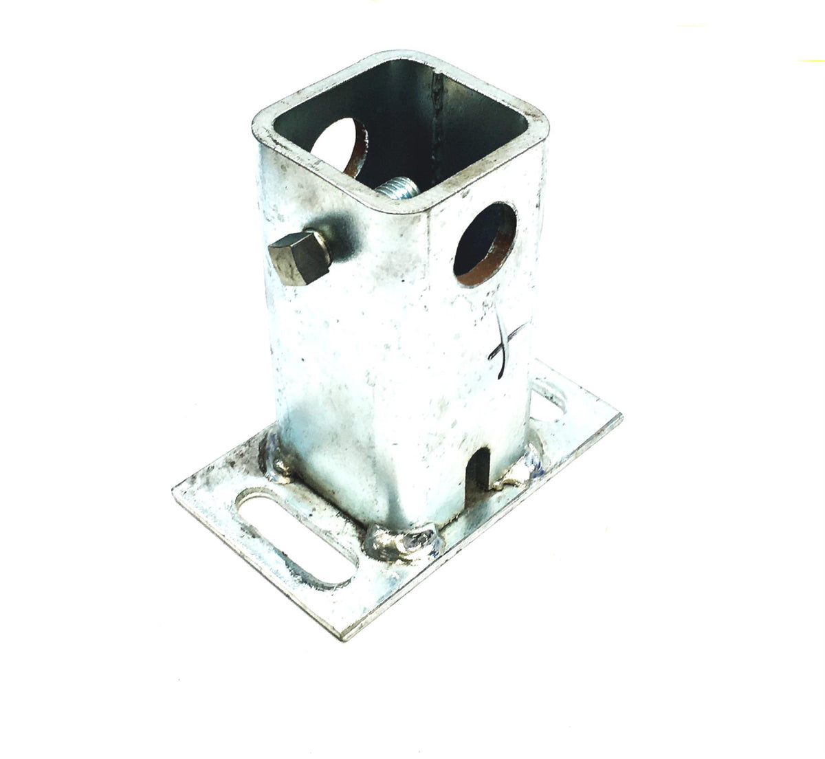 Anclaje de poste para pies de 2X4 pulgadas sin marca con placa base de ...