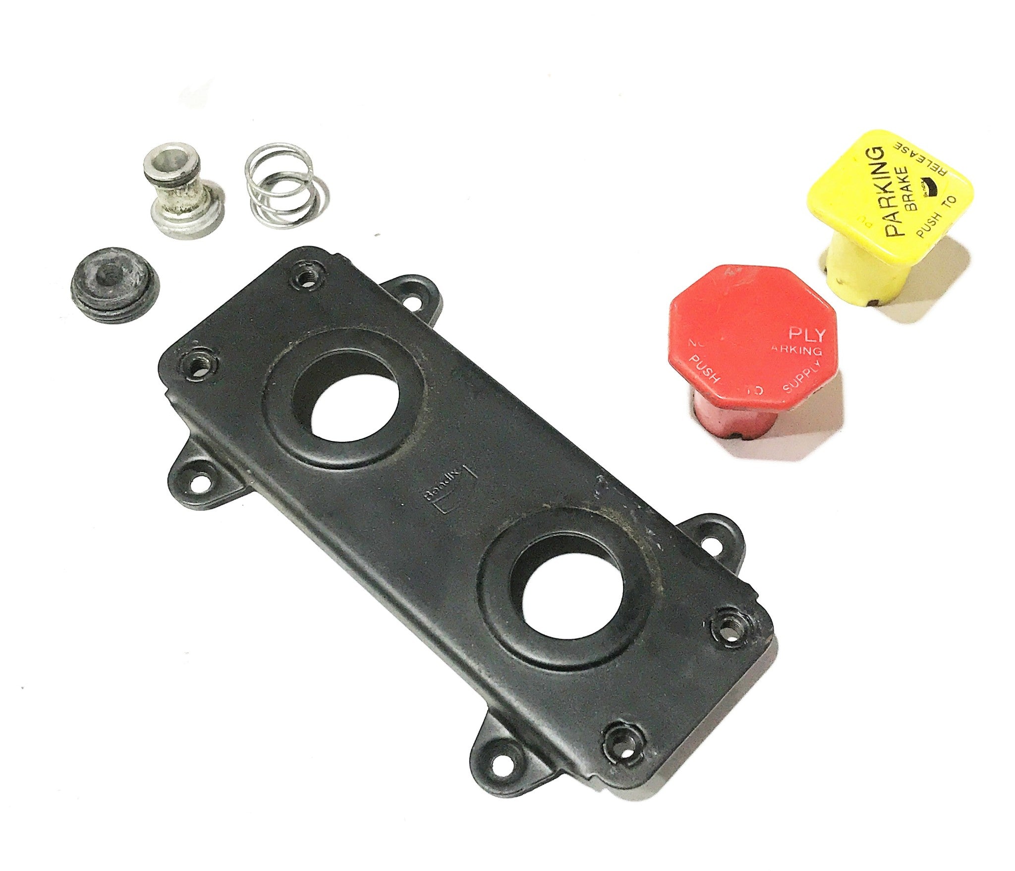 Bendix Dashboard Valve Assembly 800517BXW – governmenttransitsurplus.com