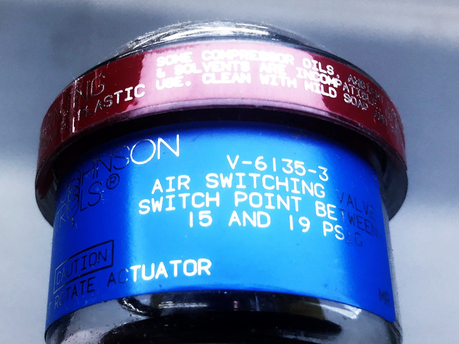 Johnson Controls Air Switching Valve V-6135-3 NOS — governmenttransitsurplus.com