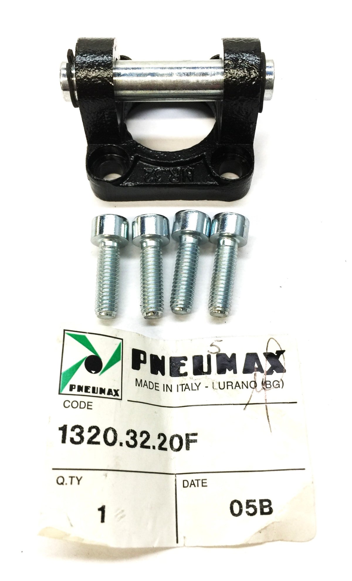 Pneumax Clevis Pin Bracket 1320.32.20F NOS — governmenttransitsurplus.com